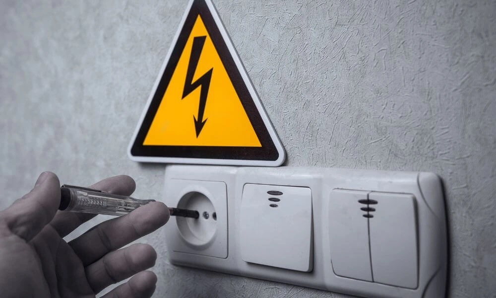Troubleshoot: Common Electrical Problems and How to Solve them ...